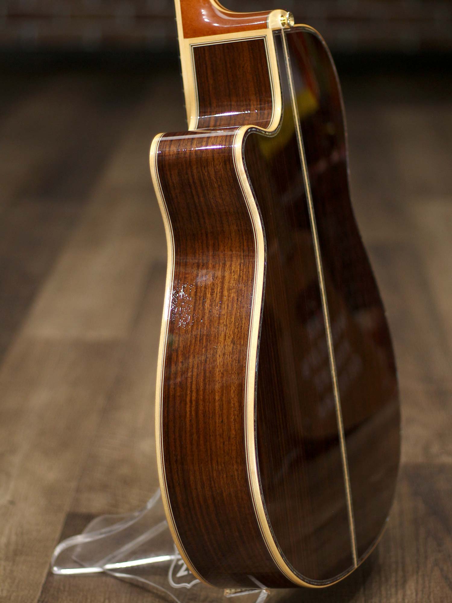 TSK No.8 Tortoise Shell Pickguard -Not Aged-